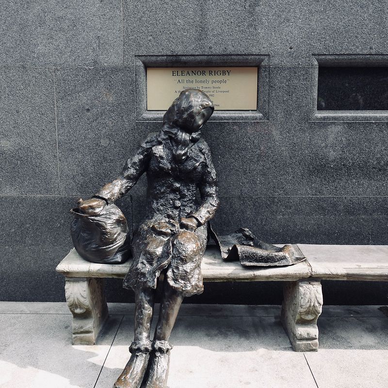 tommy steele statues