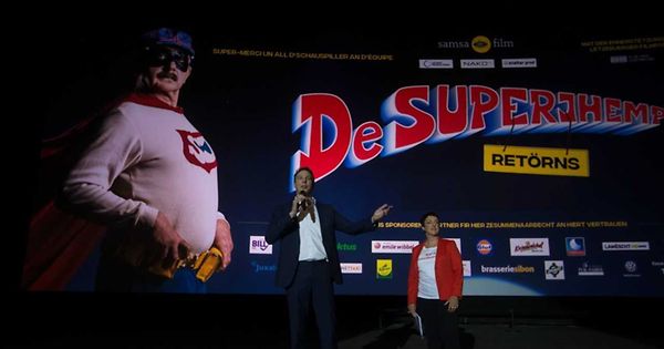 Filme "Superjhemp Retörns" já é sucesso de bilheteira